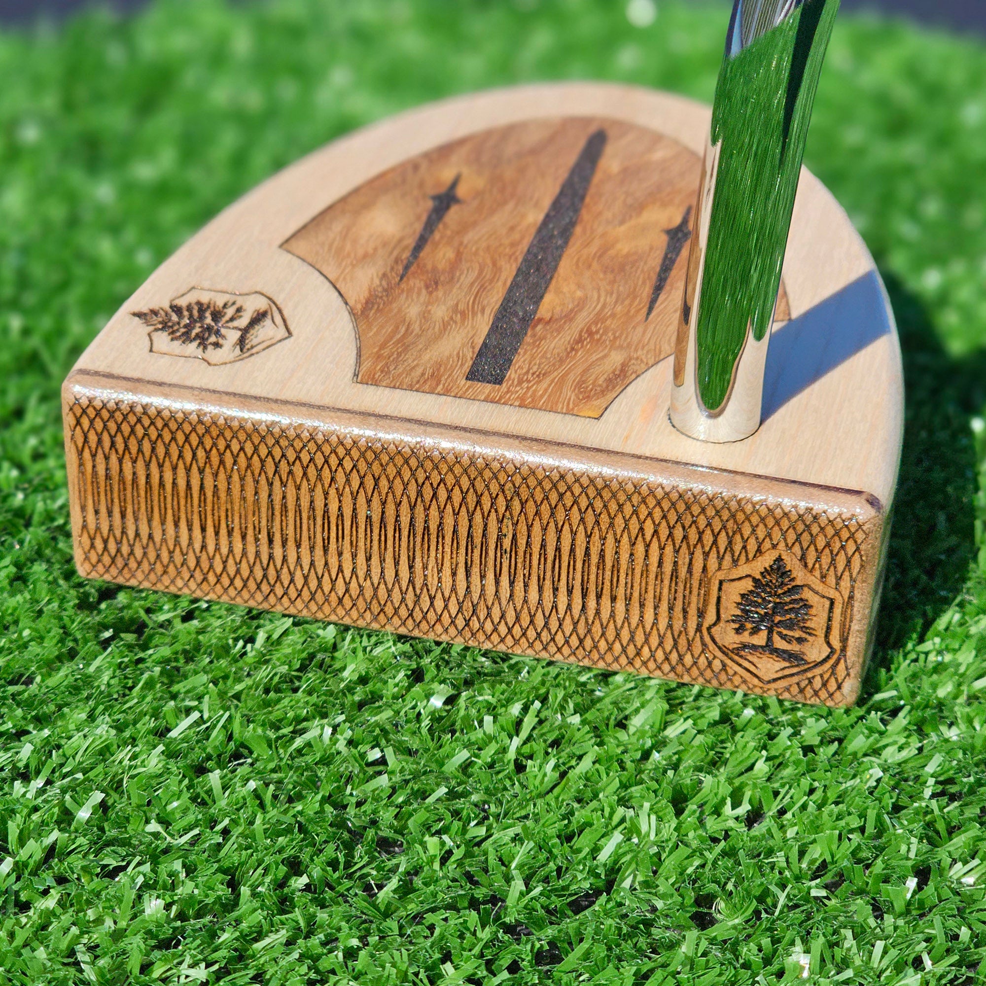 Walnut and maple plied with inlay and engraving – Timbertouch Putterworks